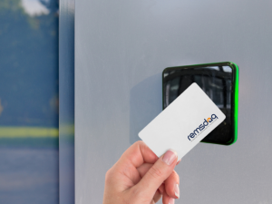 Why Access Control Cards Outperform Mobile Credentials - Remsdaq Ltd
